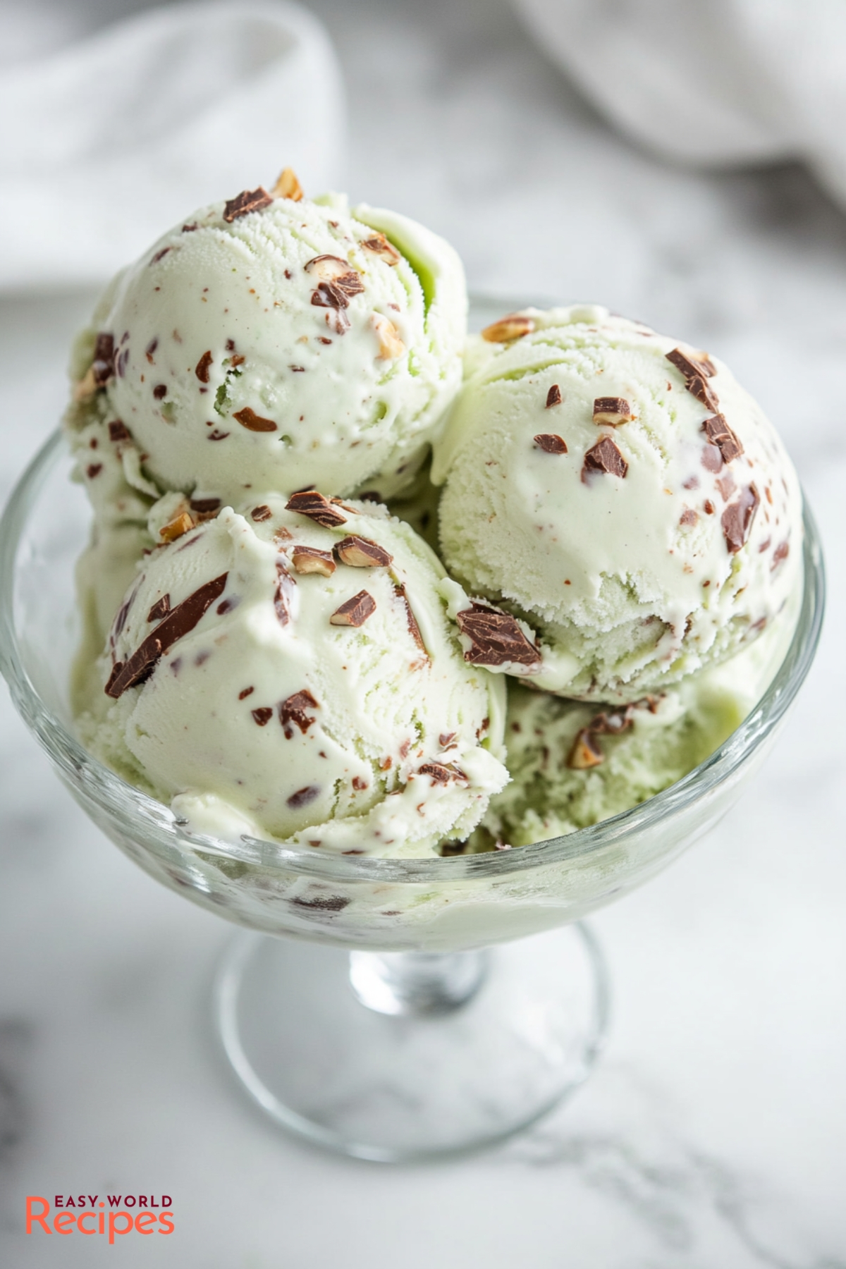 Pistachio Stracciatella Gelato Recipe - EasyWorldRecipes
