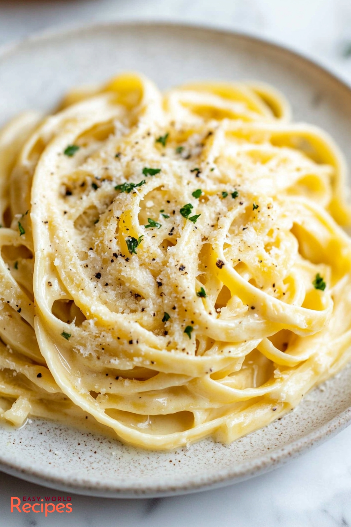 Authentic Fettuccine al Burro Recipe - EasyWorldRecipes
