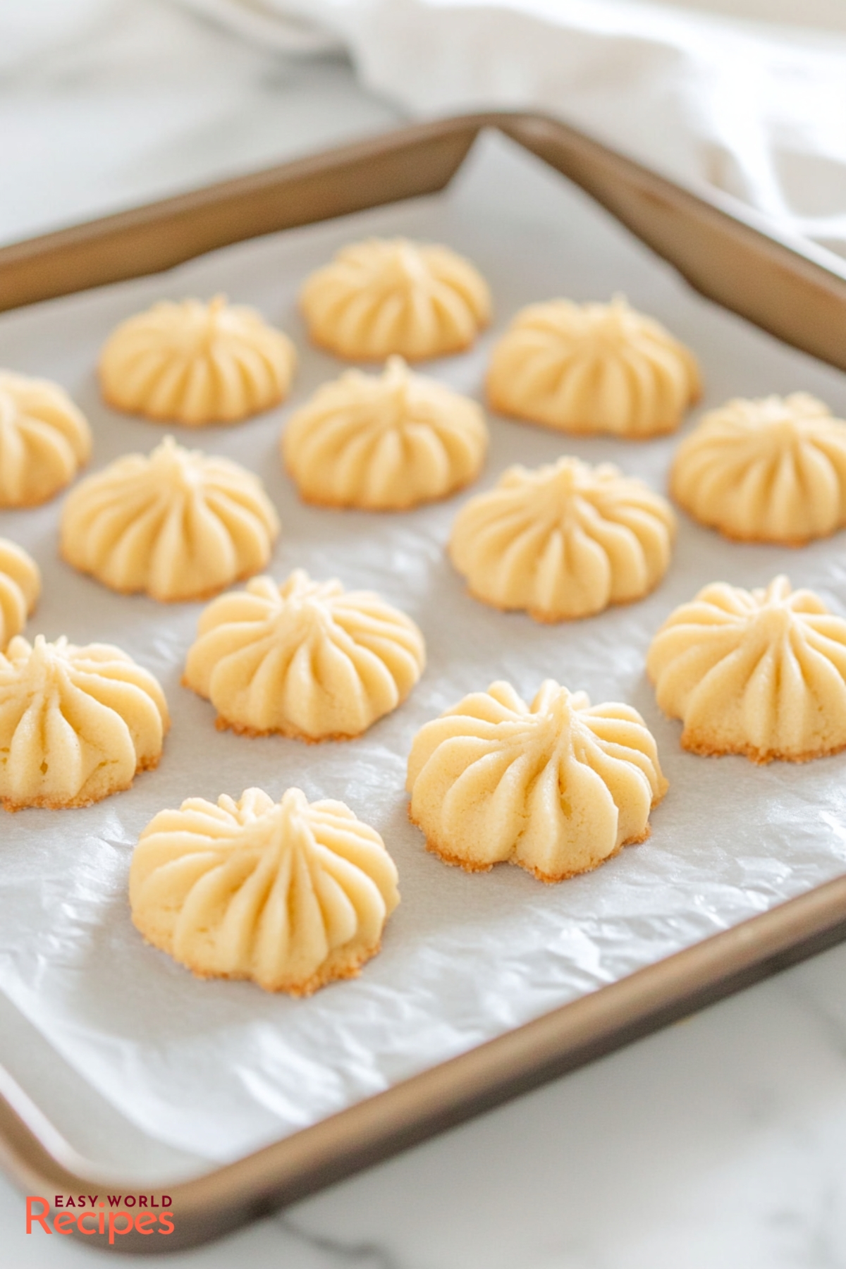 Soft and Buttery German Spritz Cookies Recipe (Spritzgebäck)